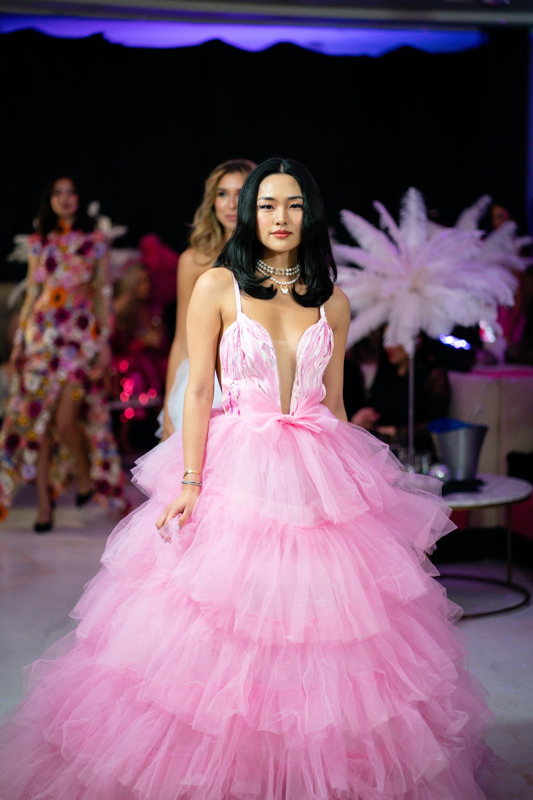 Fashion Week Success: How to Organize and Attend Runway Shows - VENCHI ...