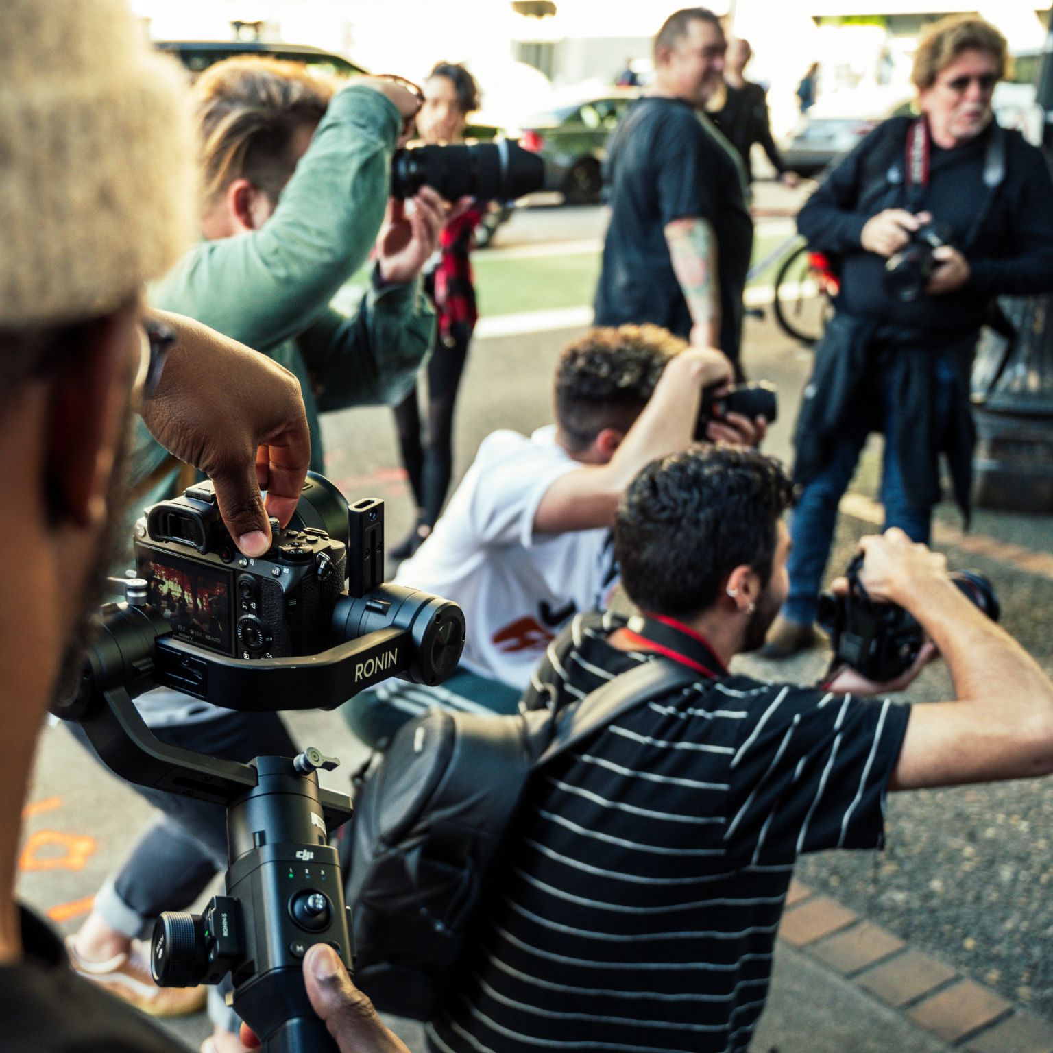 Fashion Week Success: How to Organize and Attend Runway Shows - VENCHI ...